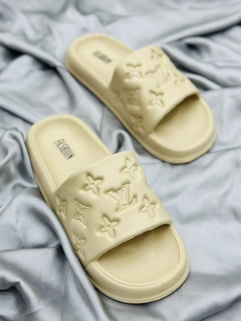 Louis Vuitton Waterfront Mule Slippers » Jorden Duck